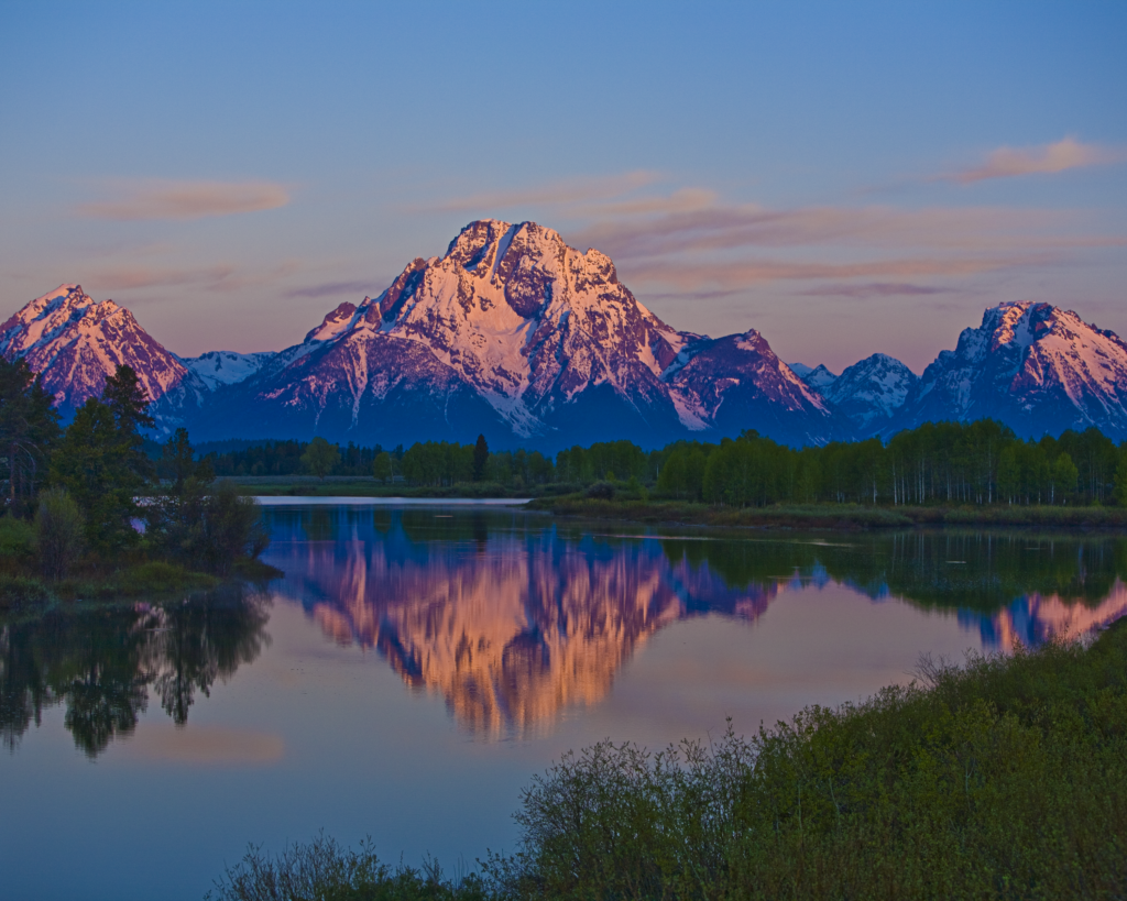 Alpenglow on Mt Moran, Oxbow Bend, Teton NP – Photography by Brian Luke ...